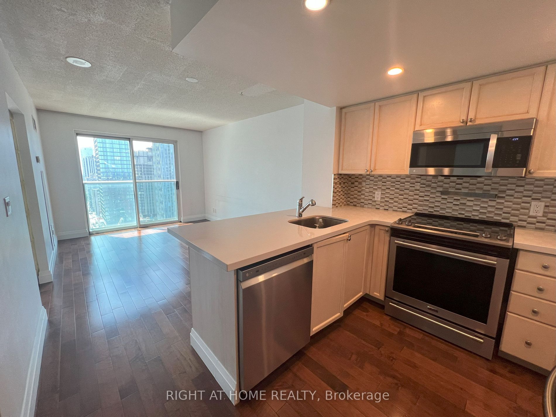 2601 - 8 Park Rd, Toronto | Leased, C6640876 | Condos.ca