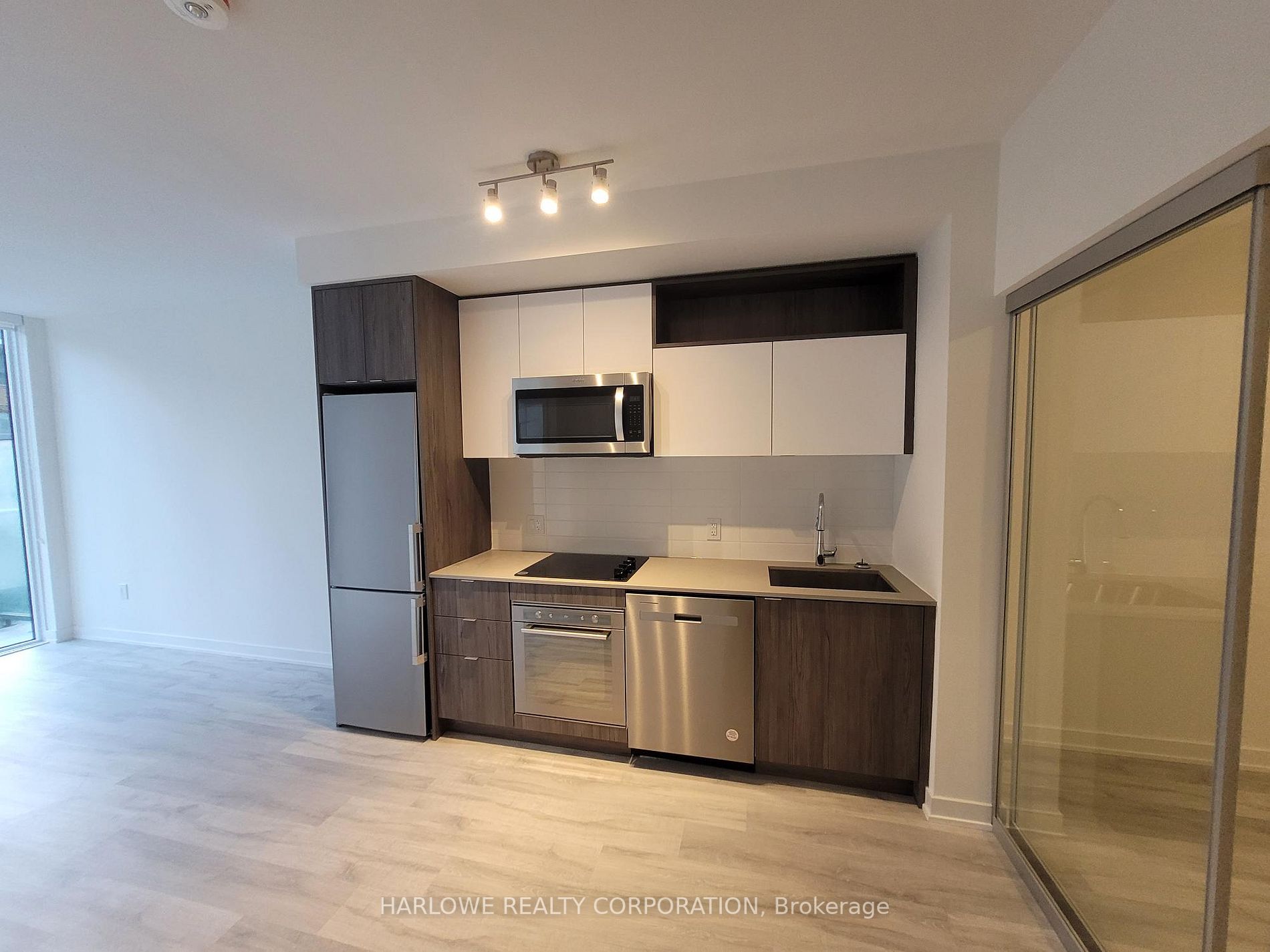 465 Sw - 121 Lower Sherbourne St, Toronto | Leased, C6641416 | Condos.ca