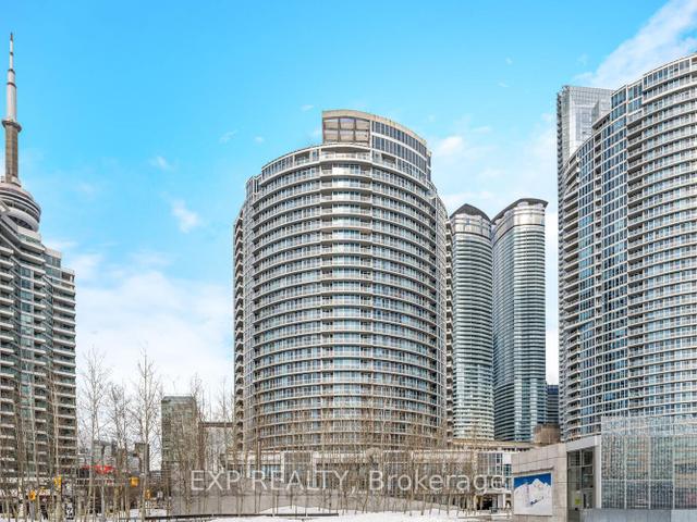2109 - 218 Queens Quay W, Toronto | Leased, C6645274 | Condos.ca