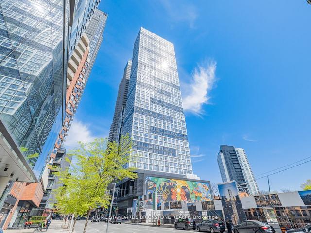 181 Dundas St E | Grid Condos | 8 Condos for Sale & 11 Condos for Rent ...