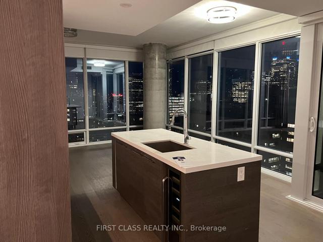 2307 - 488 University Ave, Toronto | Leased, C6671650 | Condos.ca