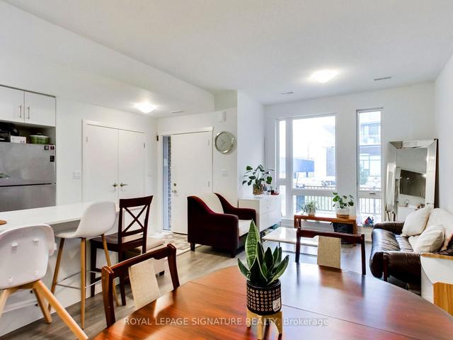 19 Allenbury Gardens, North York, ON | Condos.ca