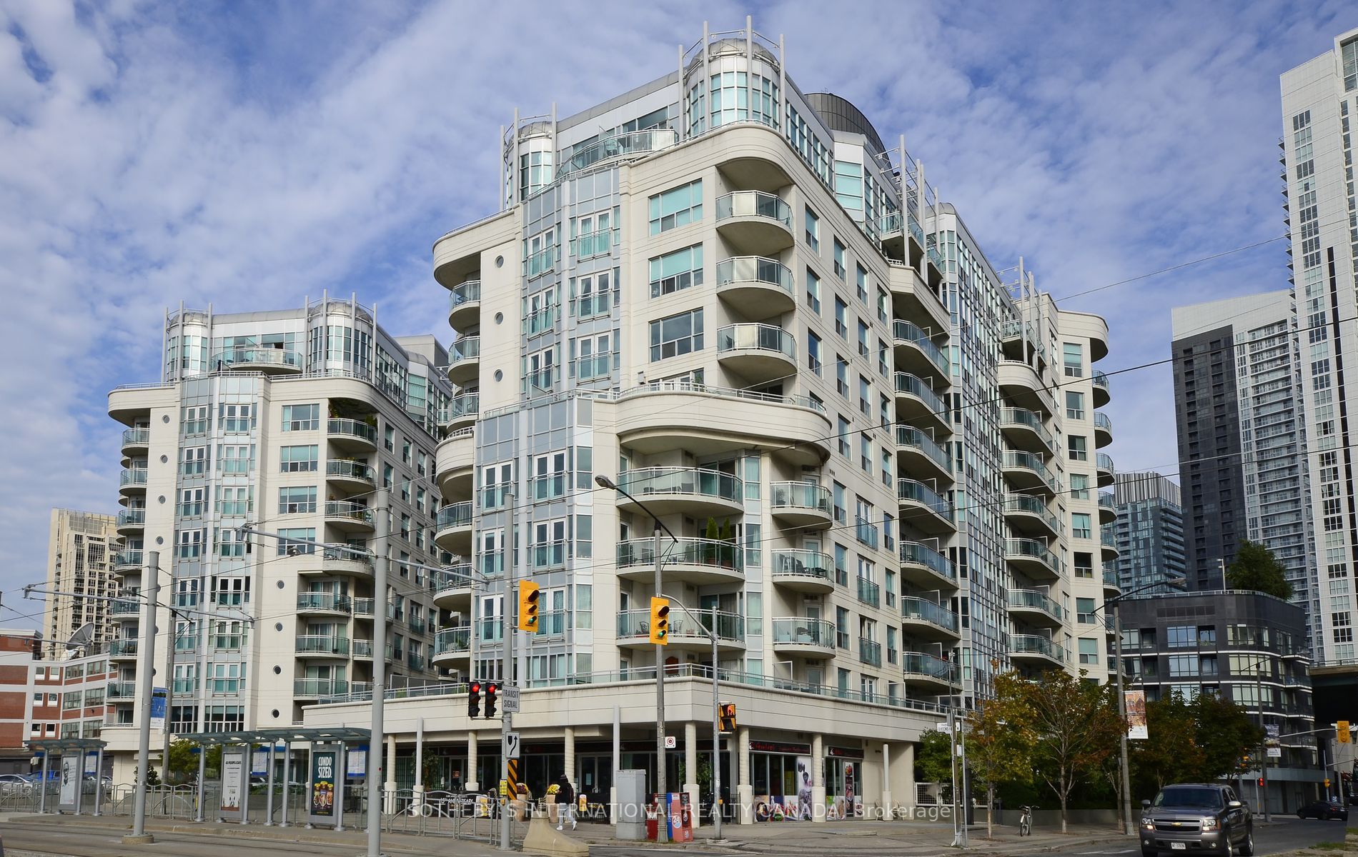 203 - 600 Queens Quay W, Toronto | Leased, C6691502 | Condos.ca