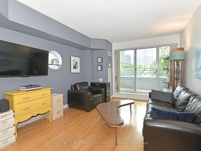 203 - 600 Queens Quay W, Toronto | Leased, C6691502 | Condos.ca