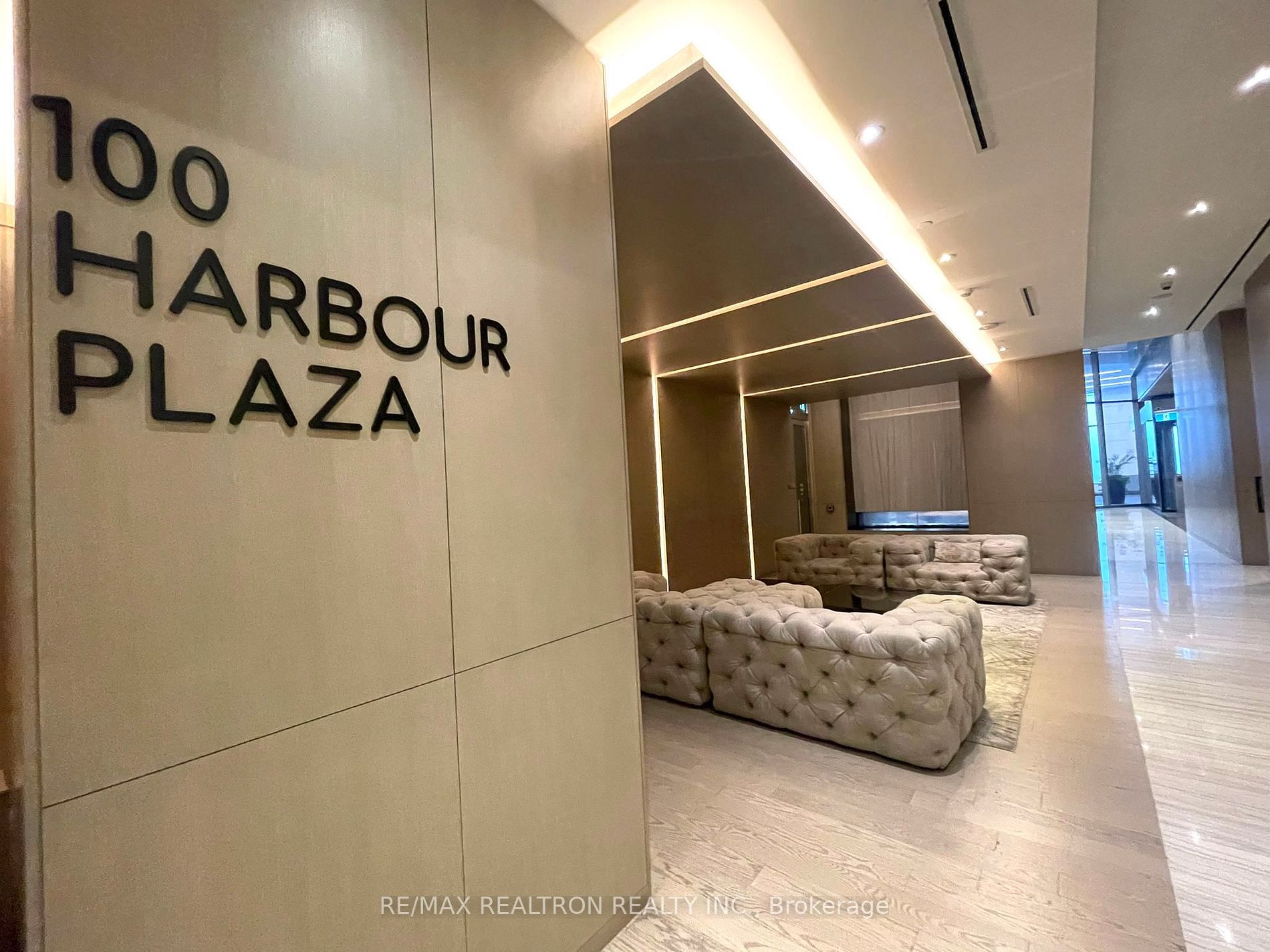 1705 - 100 Harbour St, Toronto | Leased, C6772458 | Condos.ca