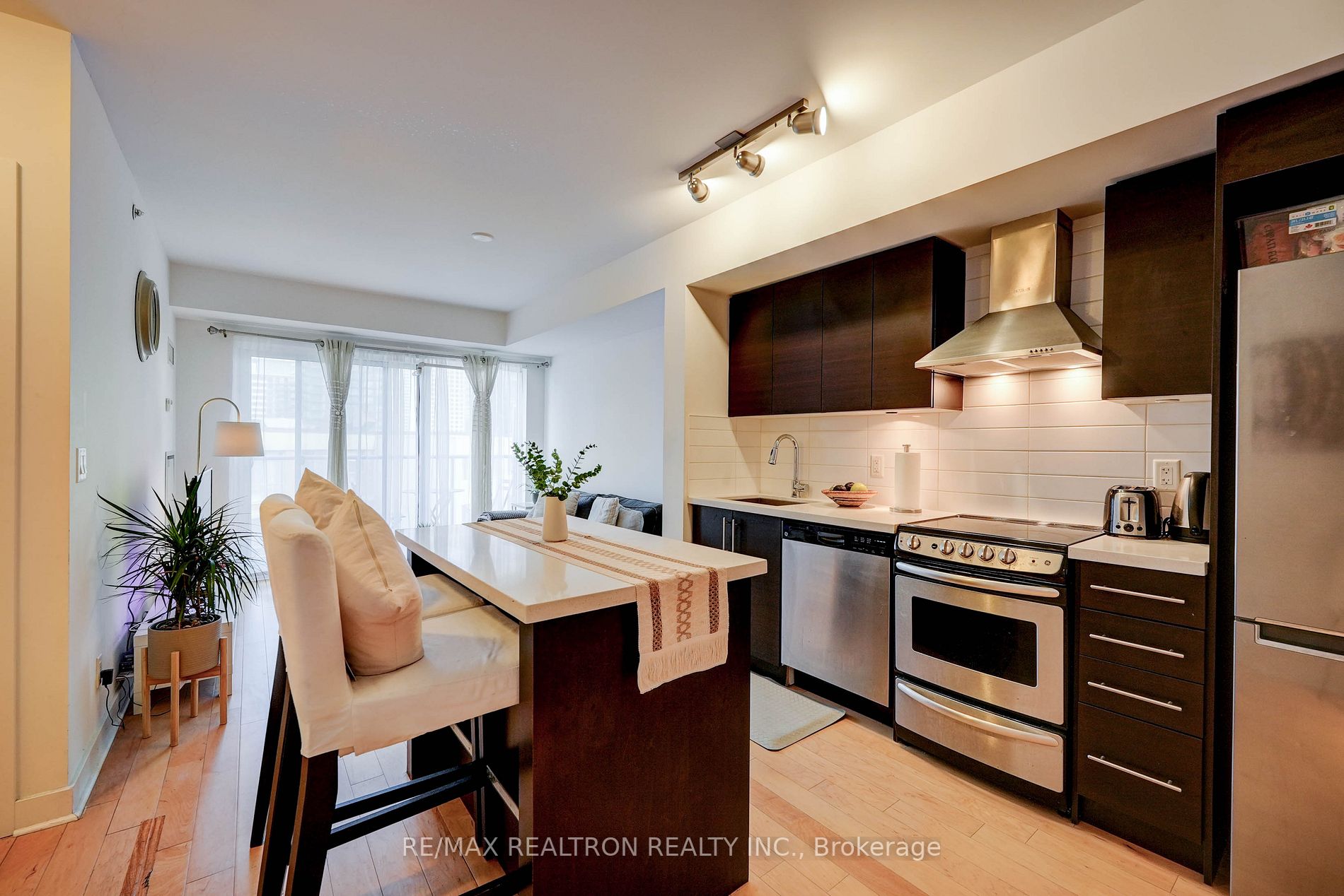 1805 - 58 Orchard View Blvd, Toronto | Suspended, C6796560 | Condos.ca