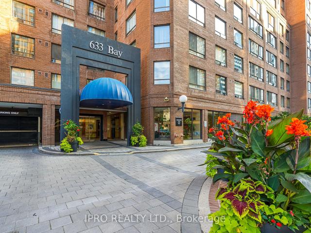 2403 - 633 Bay St, Toronto | Terminated, C7012522 | Condos.ca