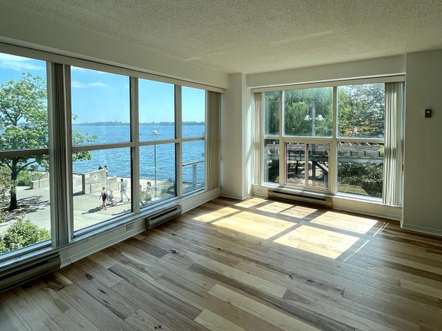 99 Harbour Square, Toronto, ON | Condos.ca