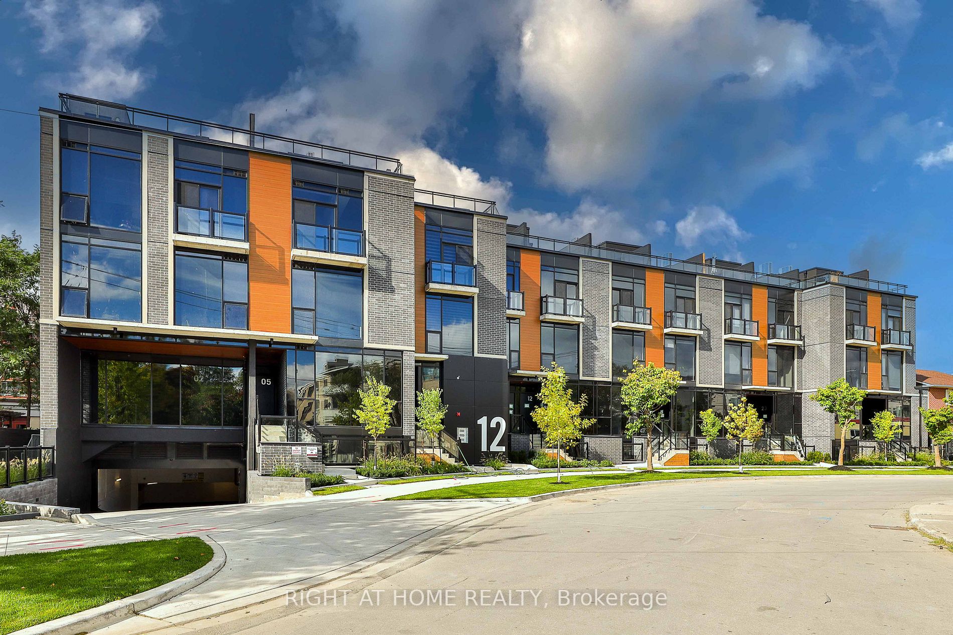 5 - 12 Dervock Cres, North York | Terminated, C7019036 | Condos.ca
