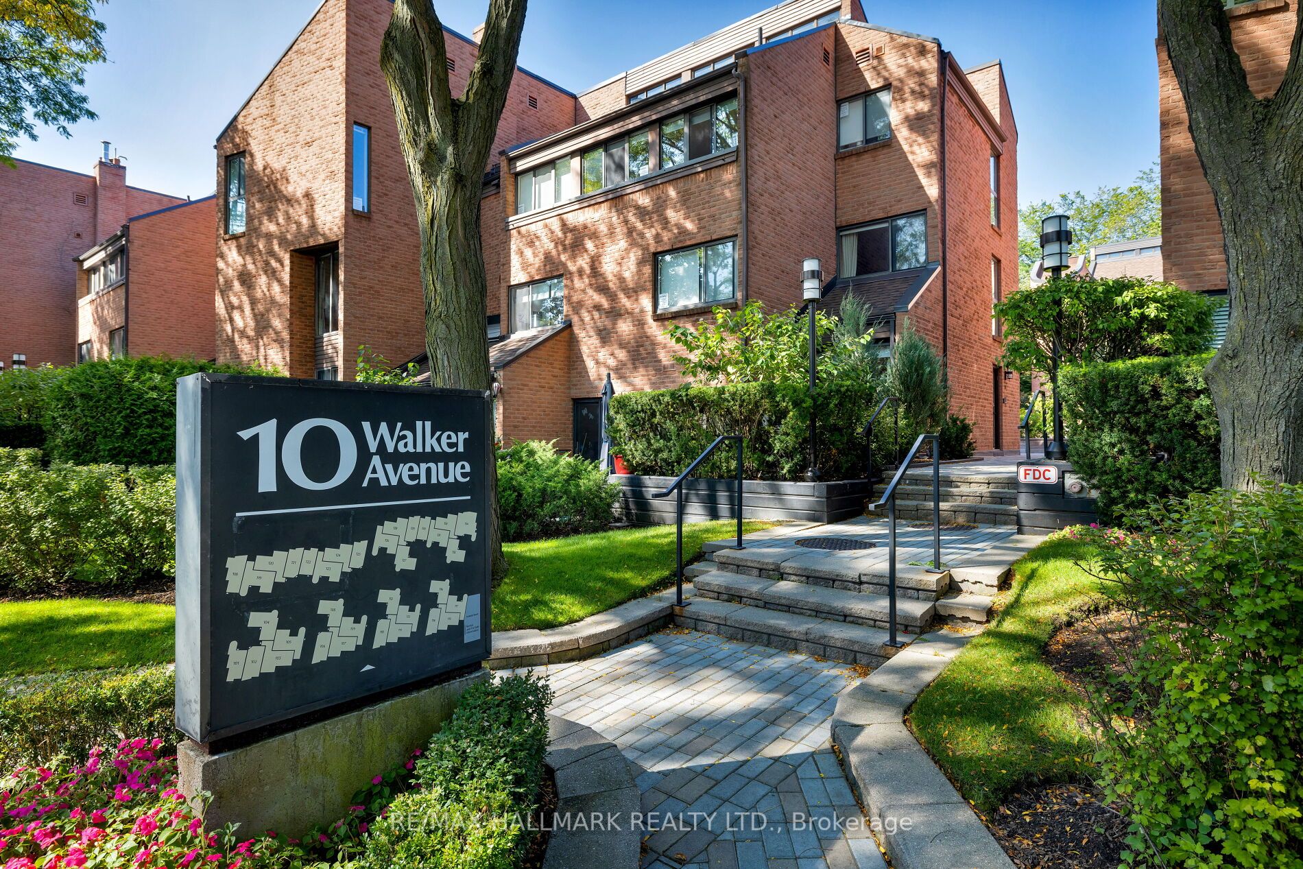 TH 133 - 10 Walker Ave, Toronto | Sold, C7021676 | Condos.ca