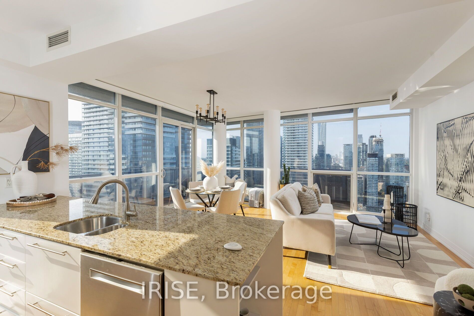 4201 - 21 Carlton St, Toronto | Terminated, C7028206 | Condos.ca