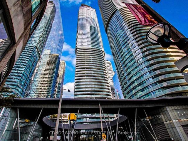 712 - 14 York St, Toronto | Terminated, C7046102 | Condos.ca