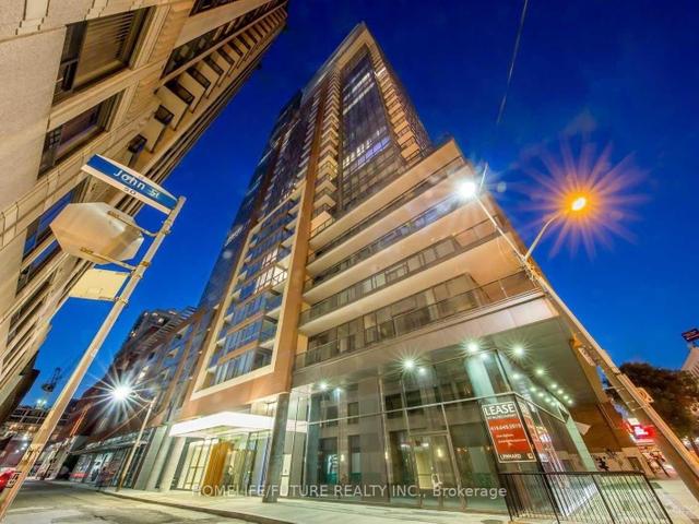 402 - 8 Mercer St, Toronto | Leased, C7062982 | Condos.ca
