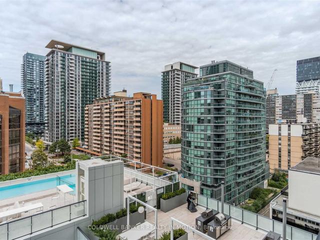 902 - 161 Roehampton Ave, Toronto | Leased, C7063456 | Condos.ca