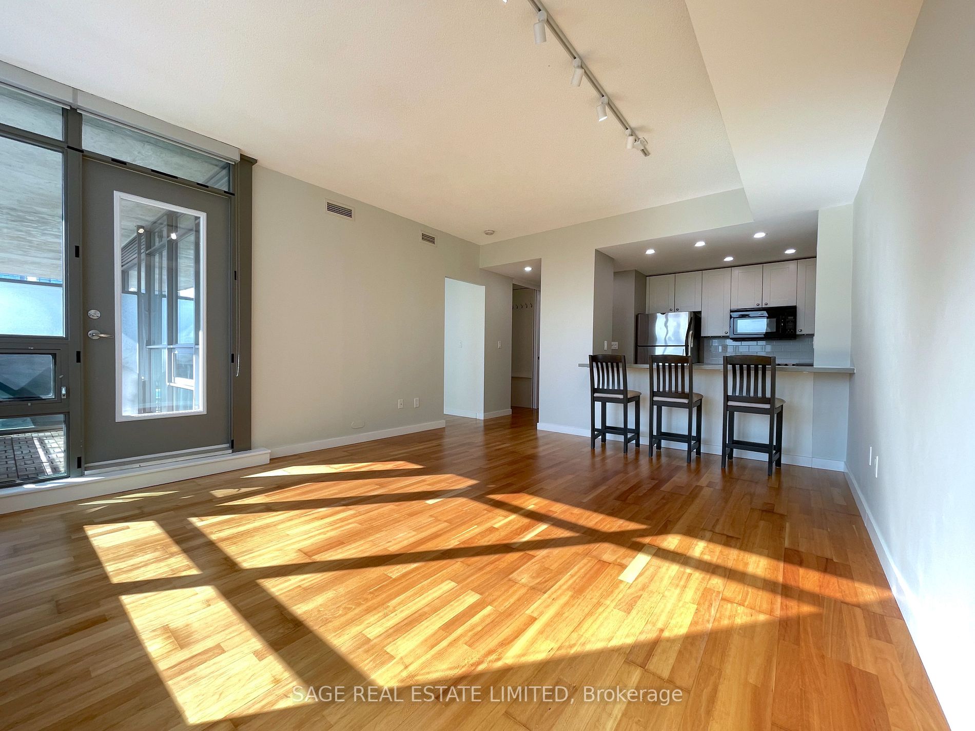 1707 - 285 Mutual St, Toronto | Leased, C7209152 | Condos.ca