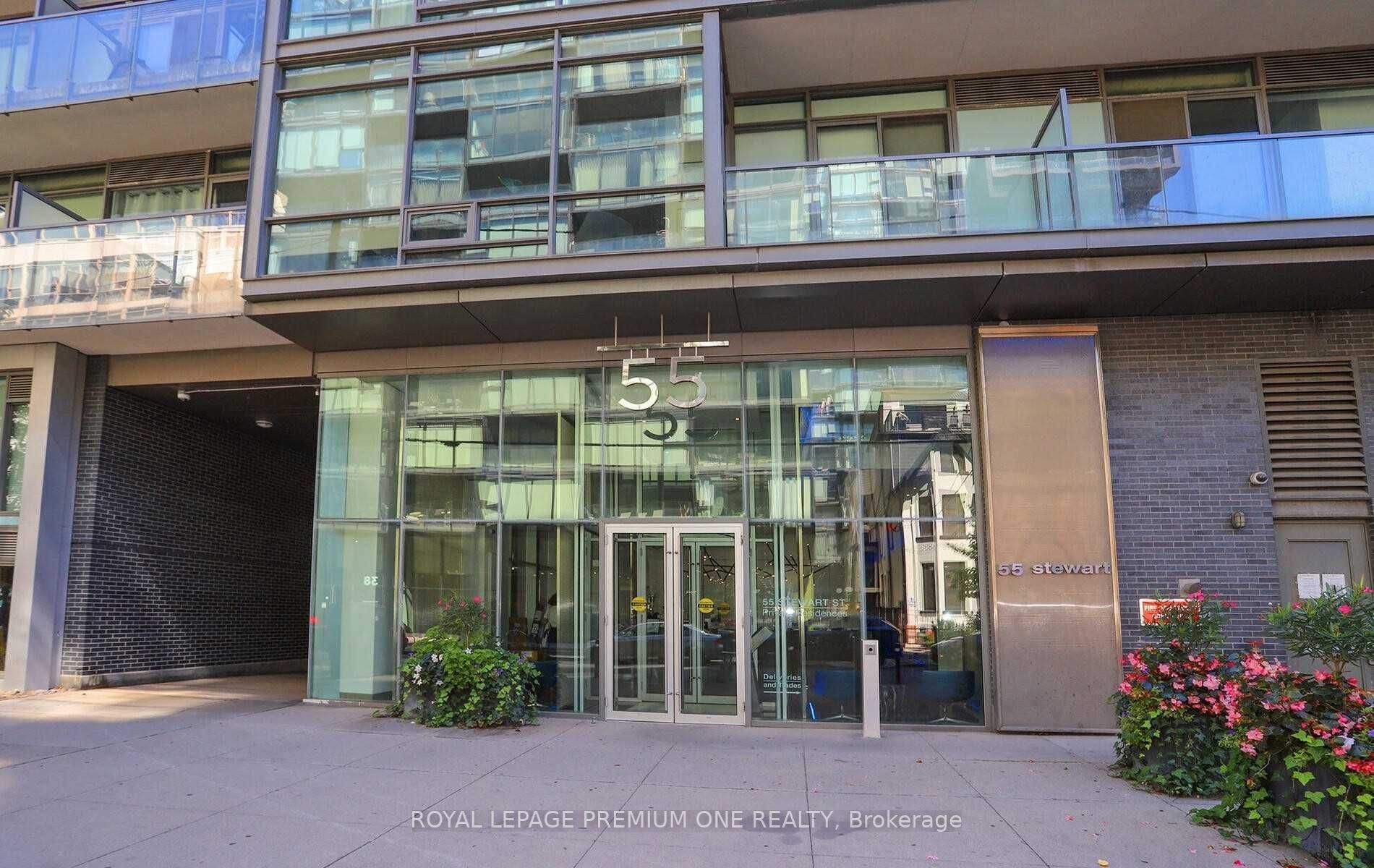 812 - 55 Stewart St, Toronto | Leased, C7219426 | Condos.ca