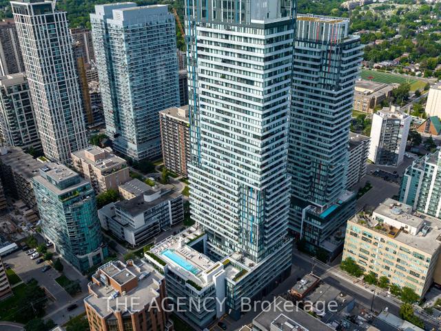 804 - 161 Roehampton Ave, Toronto | Terminated, C7221104 | Condos.ca