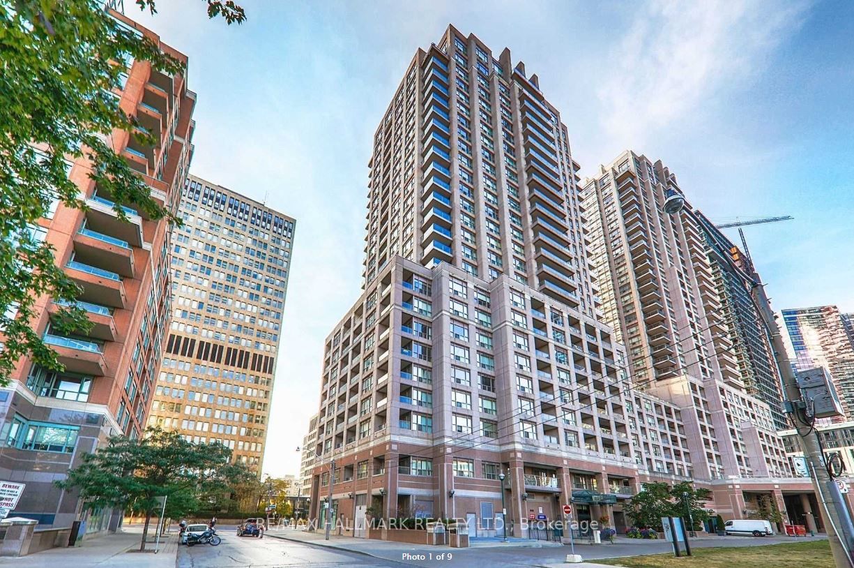 806 - 909 Bay St, Toronto | Leased, C7233014 | Condos.ca