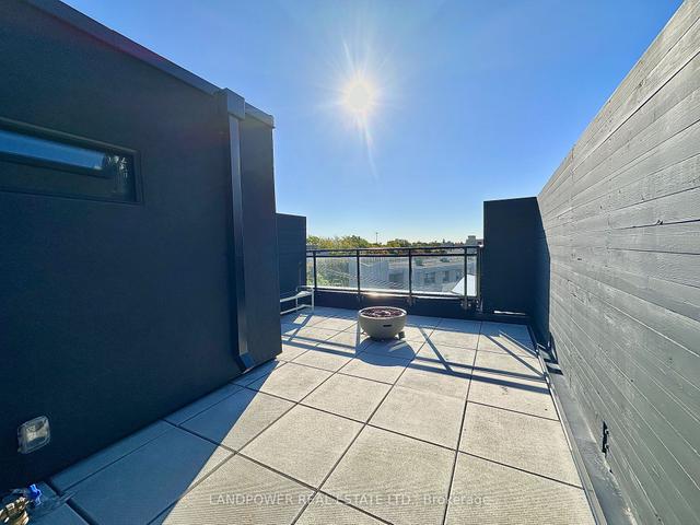 11 - 12 Dervock Cres, North York | Terminated, C7236486 | Condos.ca