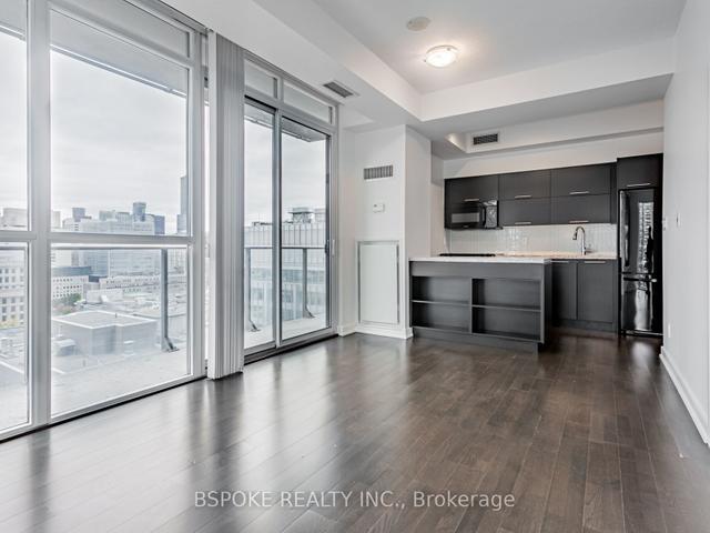 2104 - 126 Simcoe St, Toronto | Leased, C7240620 | Condos.ca