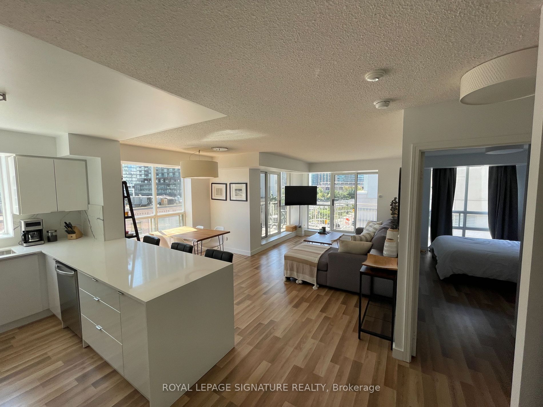 605 - 18 Stafford St, Toronto | Leased, C7251816 | Condos.ca