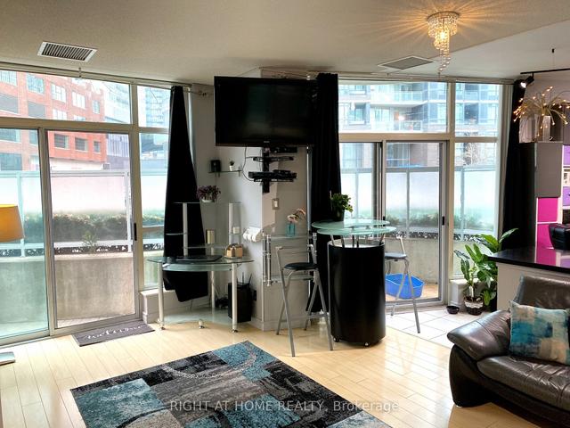 108 - 600 Queens Quay Quay W, Toronto | Expired, C7270450 | Condos.ca