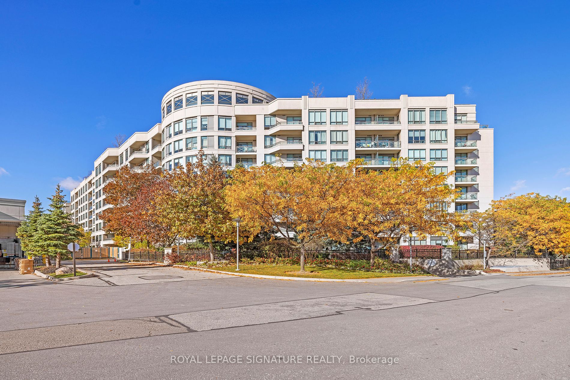 522 - 205 The Donway W, North York | Terminated, C7271892 | Condos.ca