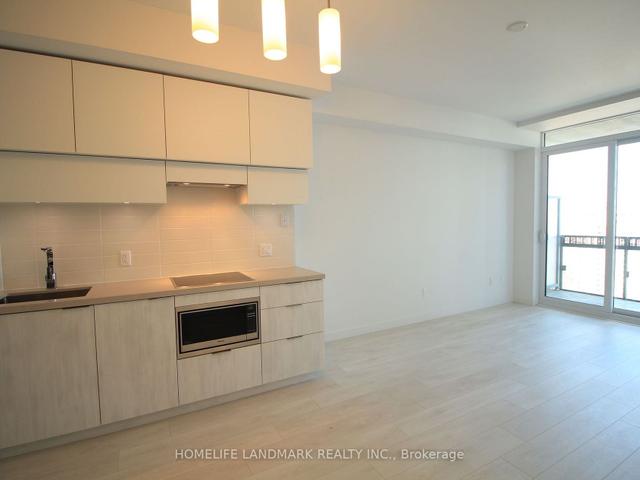 2405 - 8 Eglinton Ave E, Toronto | Leased, C7272274 | Condos.ca