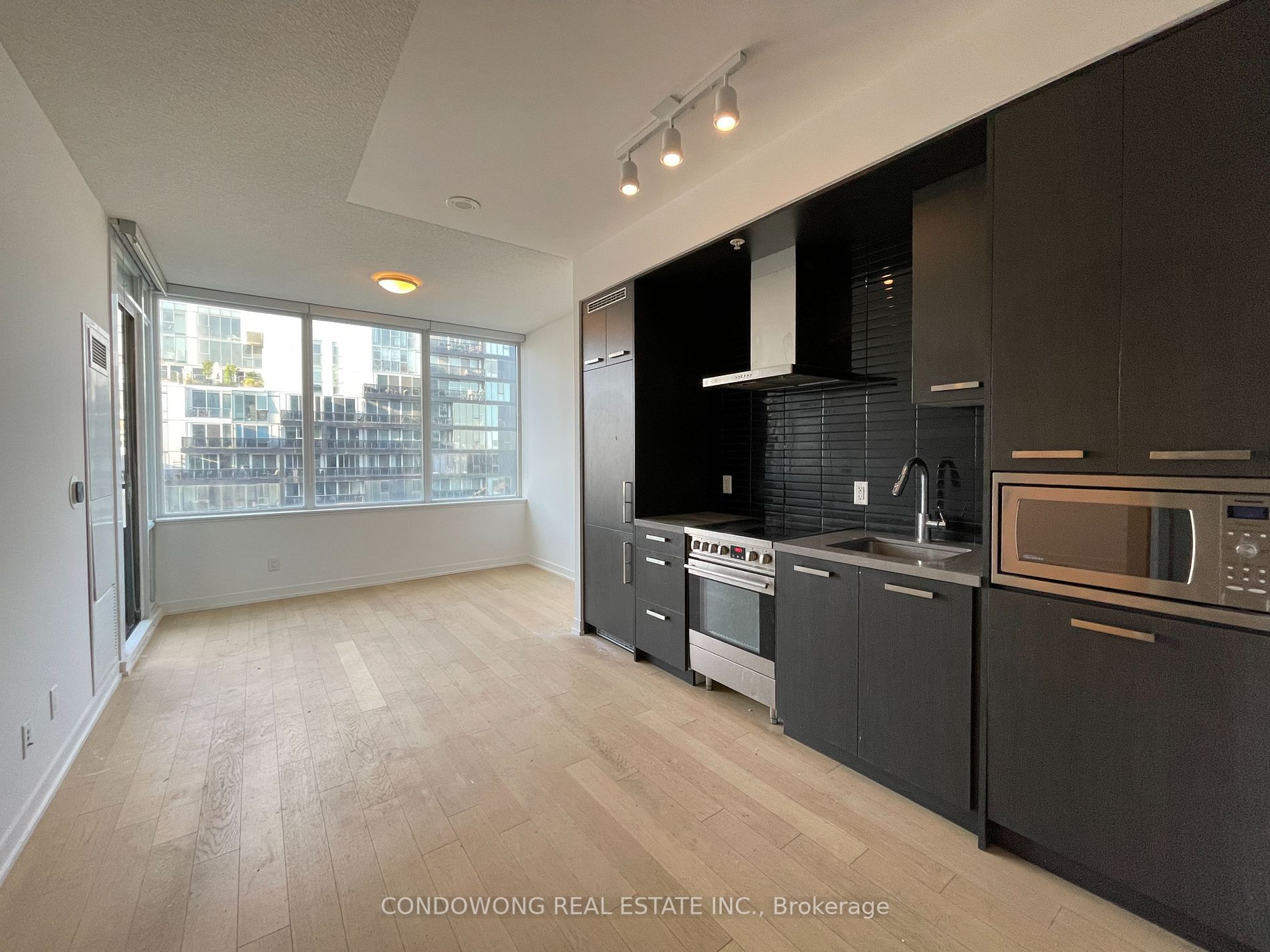 N706 - 120 Bayview Ave, Toronto | Terminated, C7275548 | Condos.ca