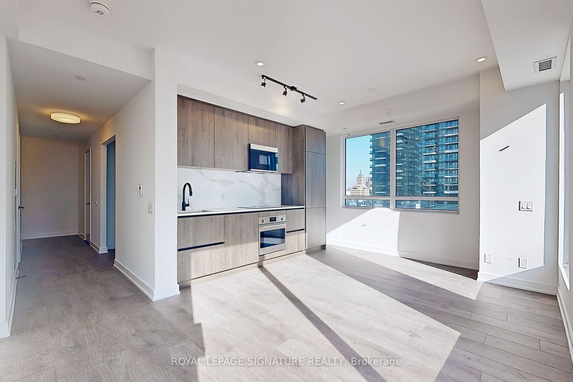 1506 - 108 Peter St, Toronto | Leased, C7300752 | Condos.ca