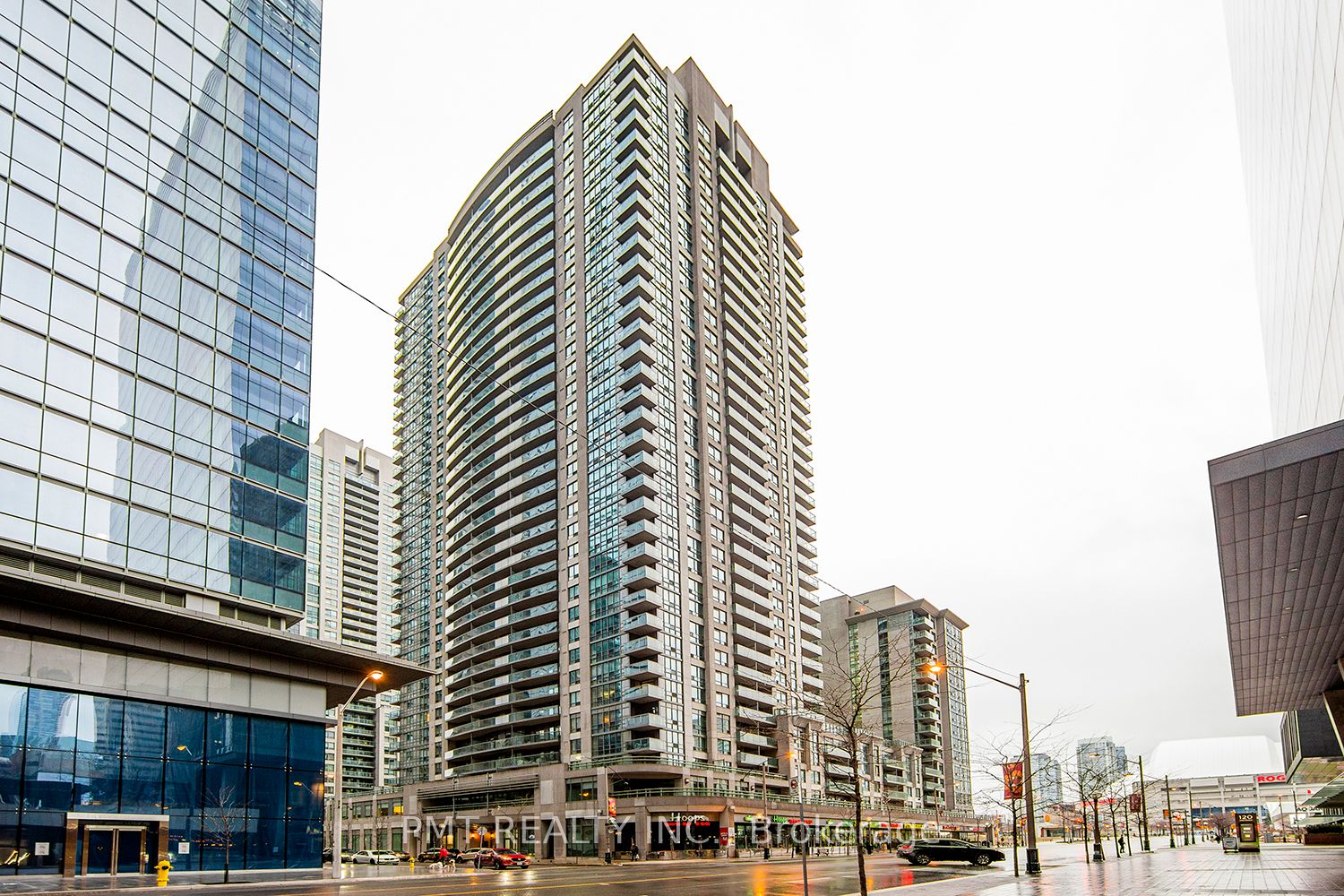 PH06 - 30 Grand Trunk Cres, Toronto | Leased, C7352836 | Condos.ca