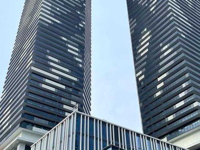55 Cooper St, Toronto, ON | Condos.ca