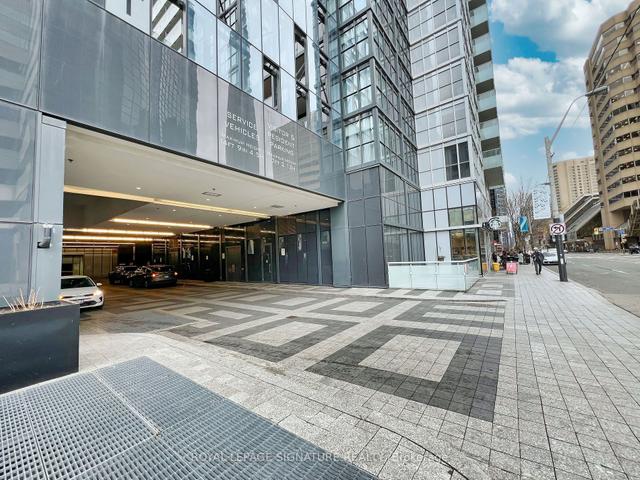 2004 - 300 Front St W, Toronto | Sold, C7390314 | Condos.ca