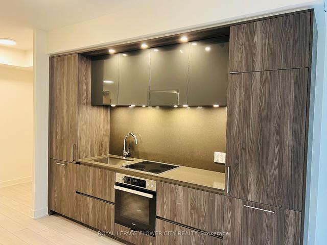 15 Mercer St Condos | 18 Condos for Sale & 59 Condos for Rent | Condos.ca