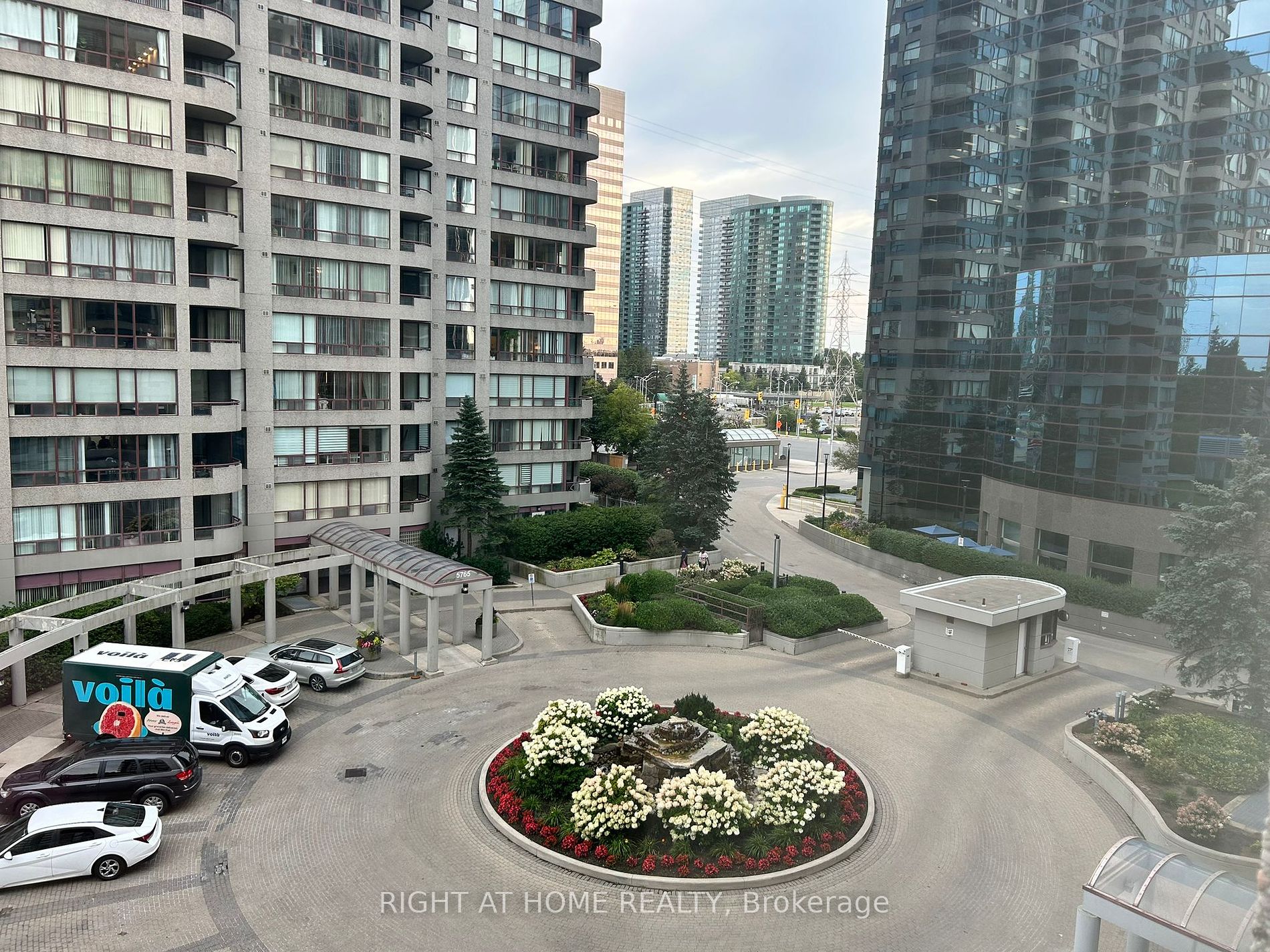 505 - 5785 Yonge St, North York | Sold, C8028794 | Condos.ca