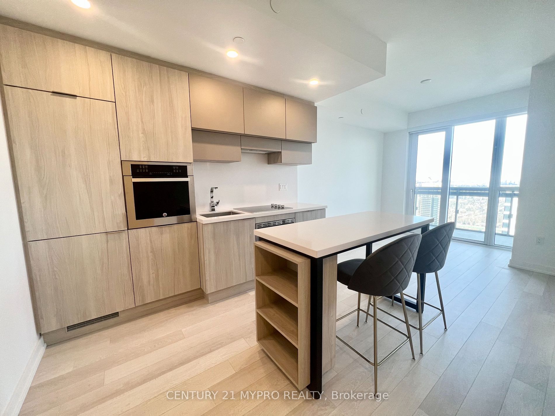 3802 - 39 Roehampton Ave, Toronto | Leased, C8031446 | Condos.ca