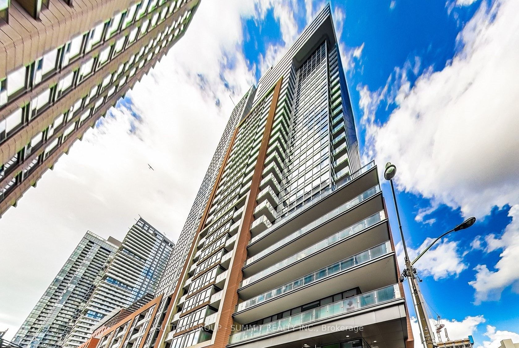 1212 - 8 Mercer St, Toronto | Sold, C8031566 | Condos.ca