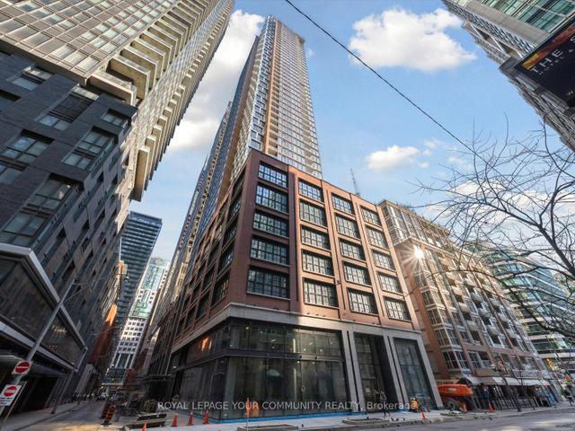 1415 - 35 Mercer St, Toronto | Leased, C8041538 | Condos.ca