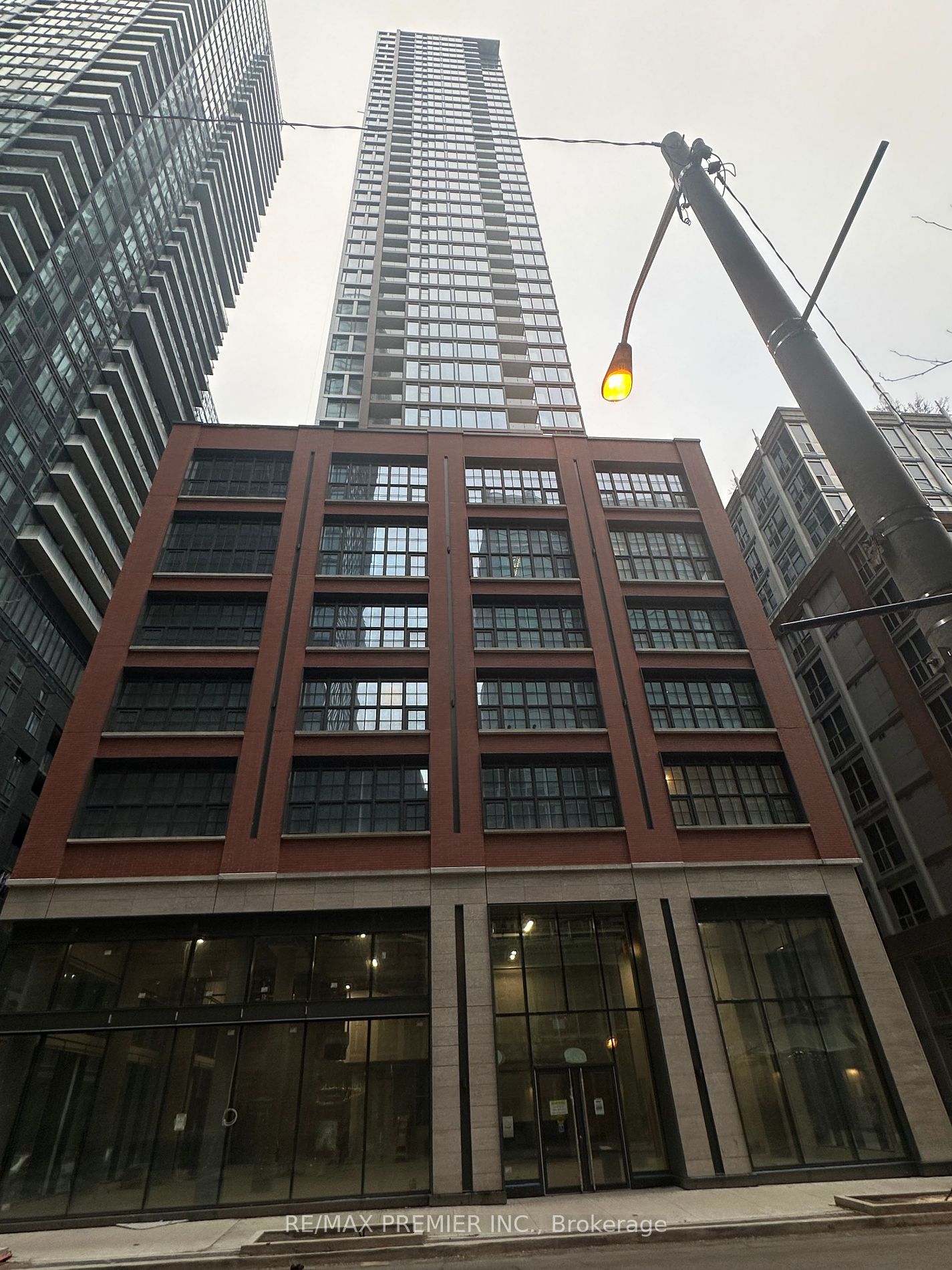 2206 - 55 Mercer St, Toronto | Leased, C8041640 | Condos.ca