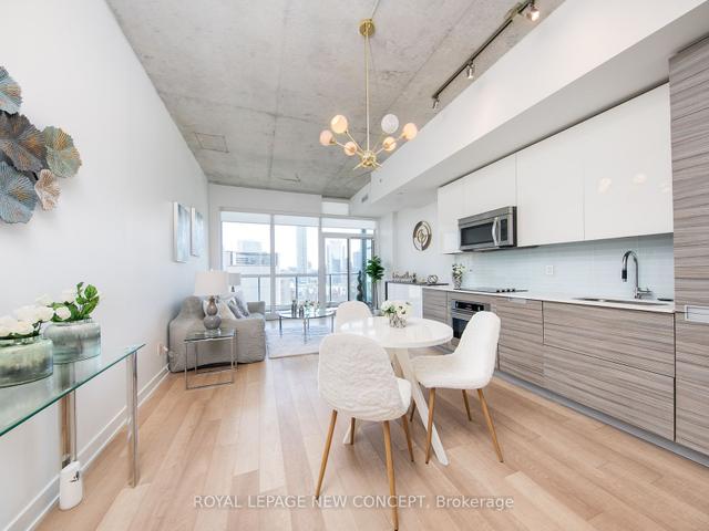 2407 - 210 Simcoe St, Toronto | Sold, C8046752 | Condos.ca