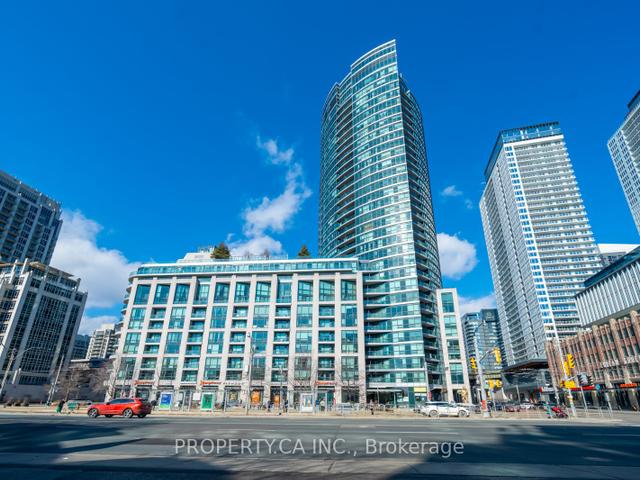 428 - 600 Fleet St, Toronto | Leased, C8070662 | Condos.ca