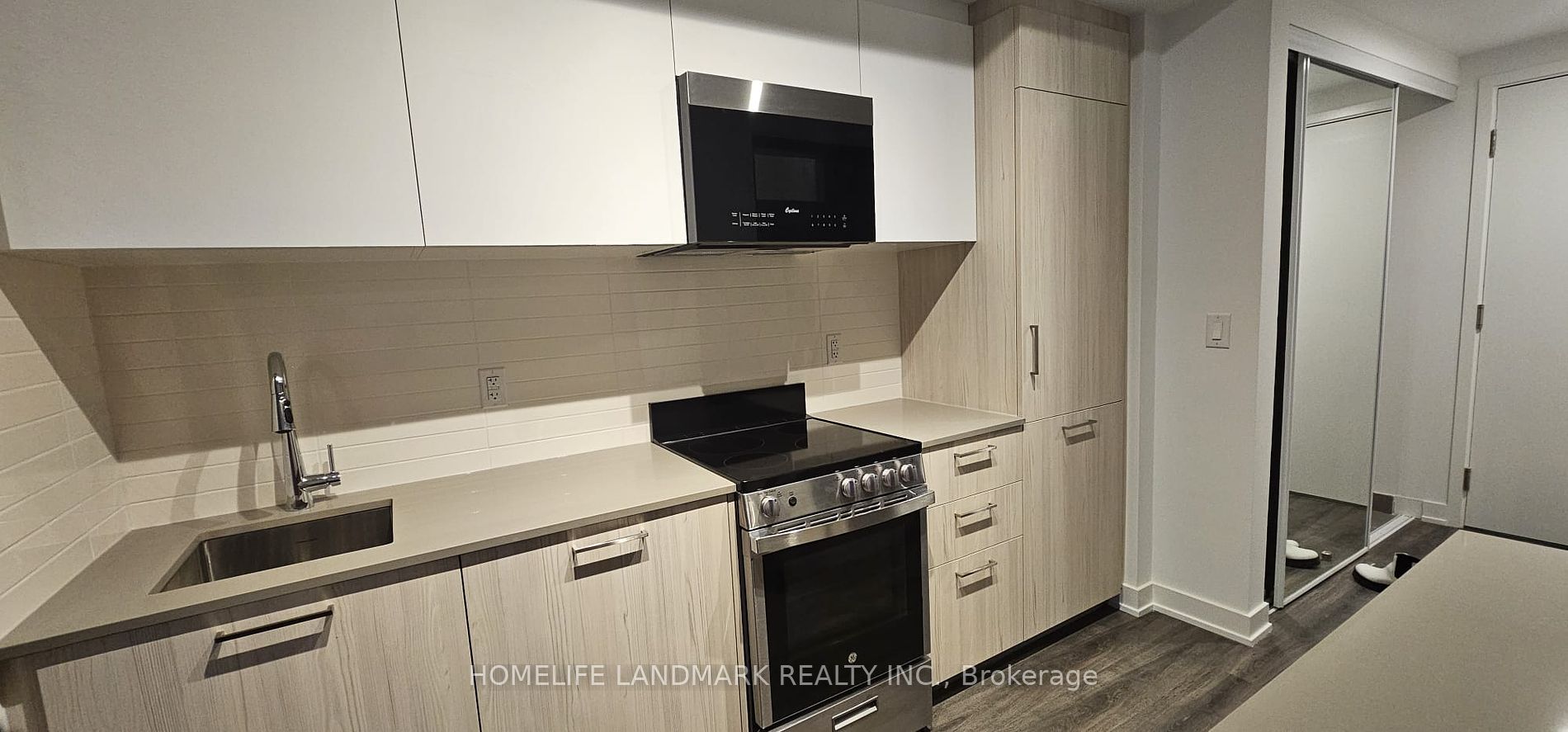 702 - 65 Mutual St, Toronto | Suspended, C8080834 | Condos.ca