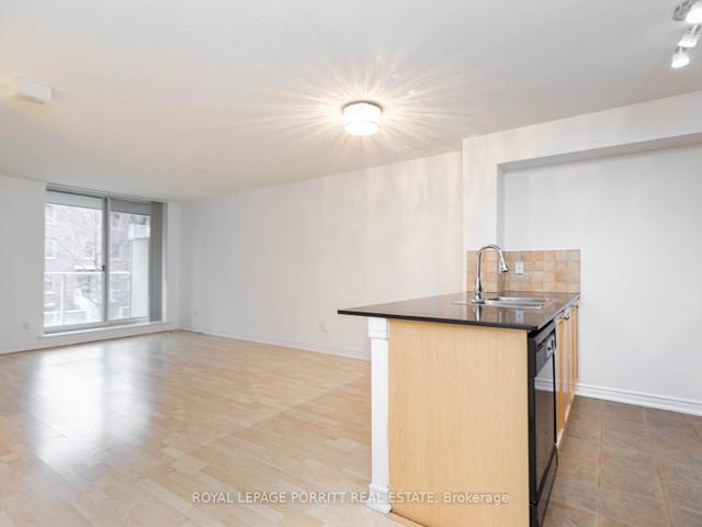 207 - 1369 Bloor St W, Toronto | Sold, C8102008 | Condos.ca