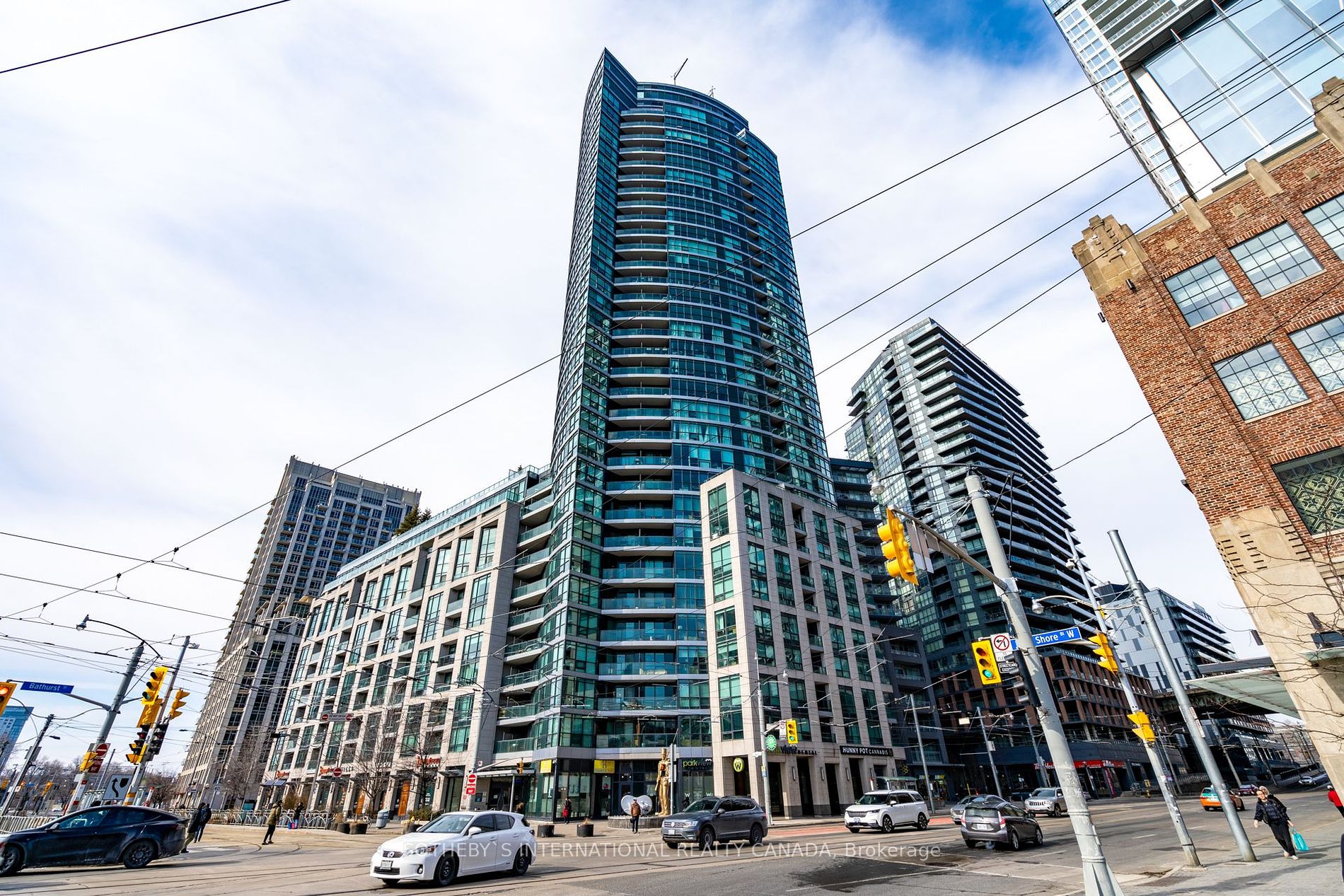 235 - 600 Fleet St, Toronto | Leased, C8112474 | Condos.ca