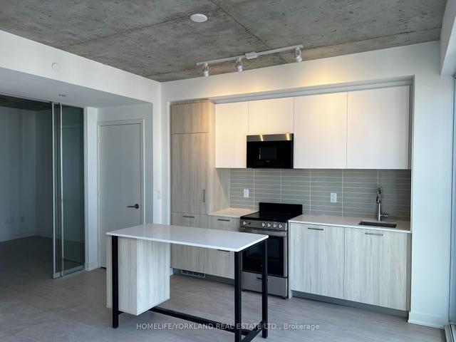 2405 - 65 Mutual St, Toronto | Leased, C8114632 | Condos.ca