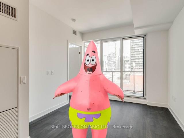 1601 - 115 Blue Jays Way, Toronto | Leased, C8118876 | Condos.ca