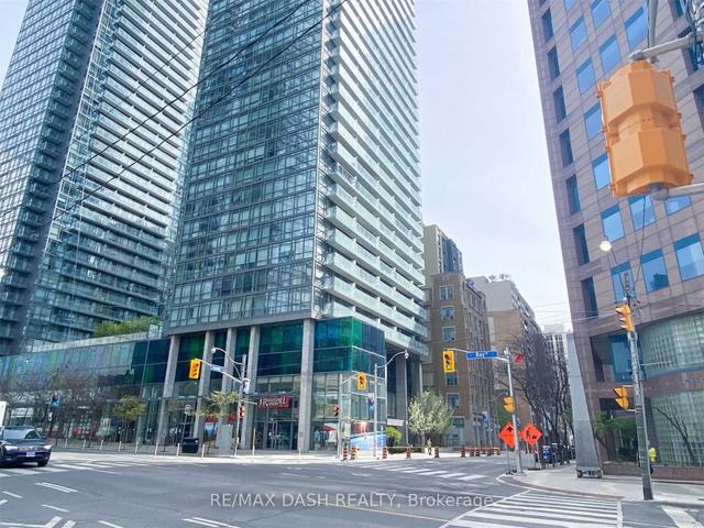 3707 - 38 Grenville St, Toronto | Leased, C8127668 | Condos.ca