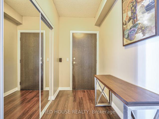 424 - 55 Ann O' Reilly Rd, Toronto | Leased, C8139340 | Condos.ca