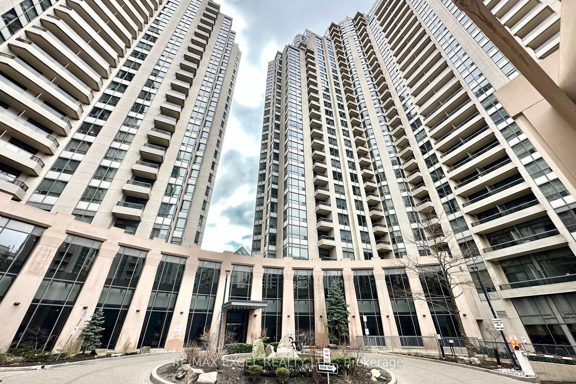 317 - 5 Northtown Way, North York | Suspended, C8152900 | Condos.ca