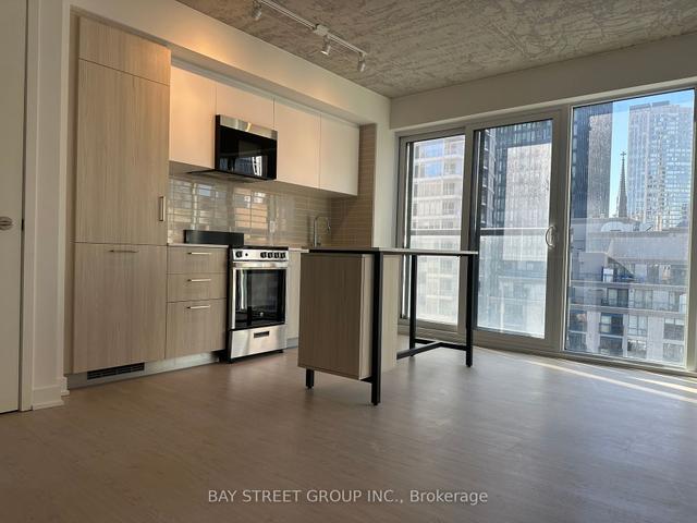 1105 - 65 Mutual St W, Toronto | Leased, C8153564 | Condos.ca